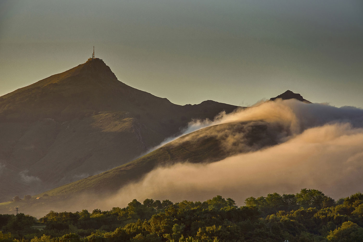 Tableau la montagne de la rhune | Je commande ! | home24